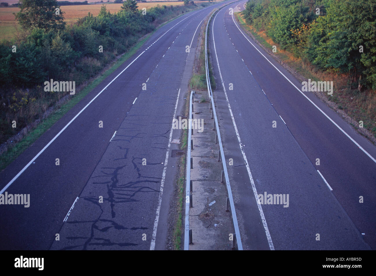 Deserted dual carriageway hi-res stock photography and images - Alamy