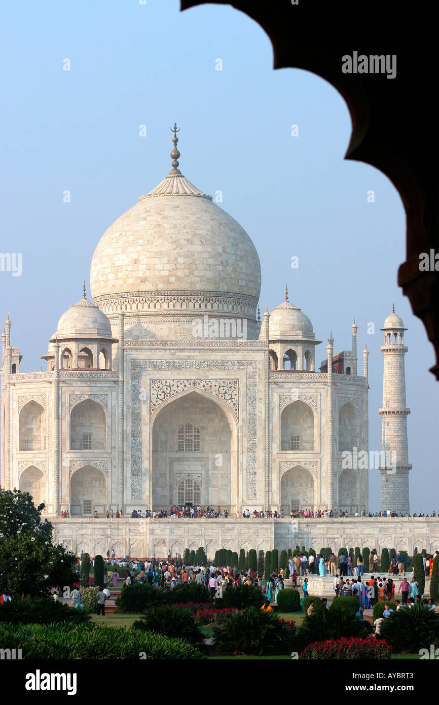 Chhatri of taj mahal hi-res stock photography and images - Alamy