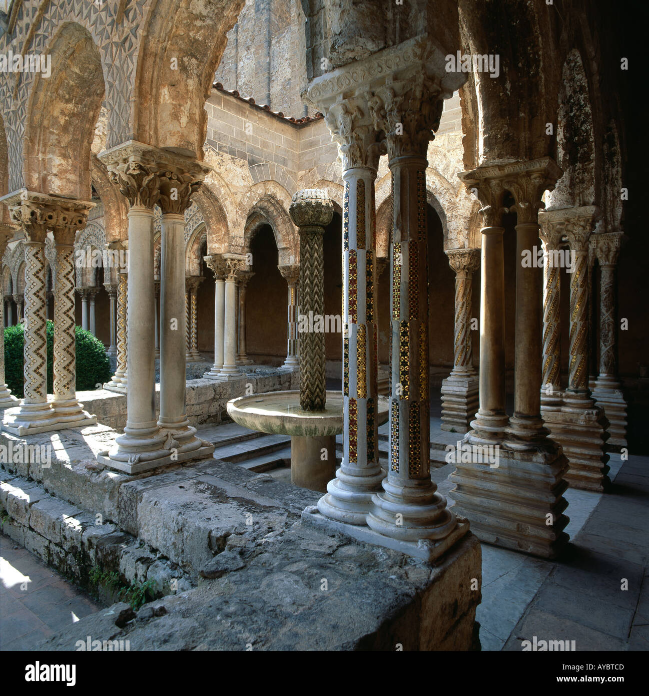 Romanesque Columns High Resolution Stock Photography and Images - Alamy