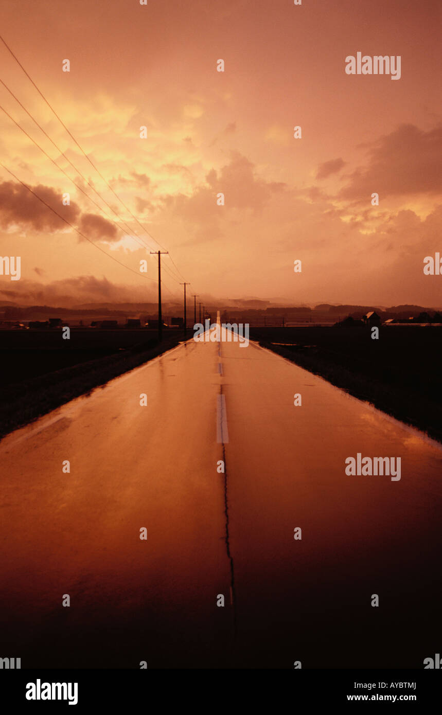 Red road hi-res stock photography and images - Alamy