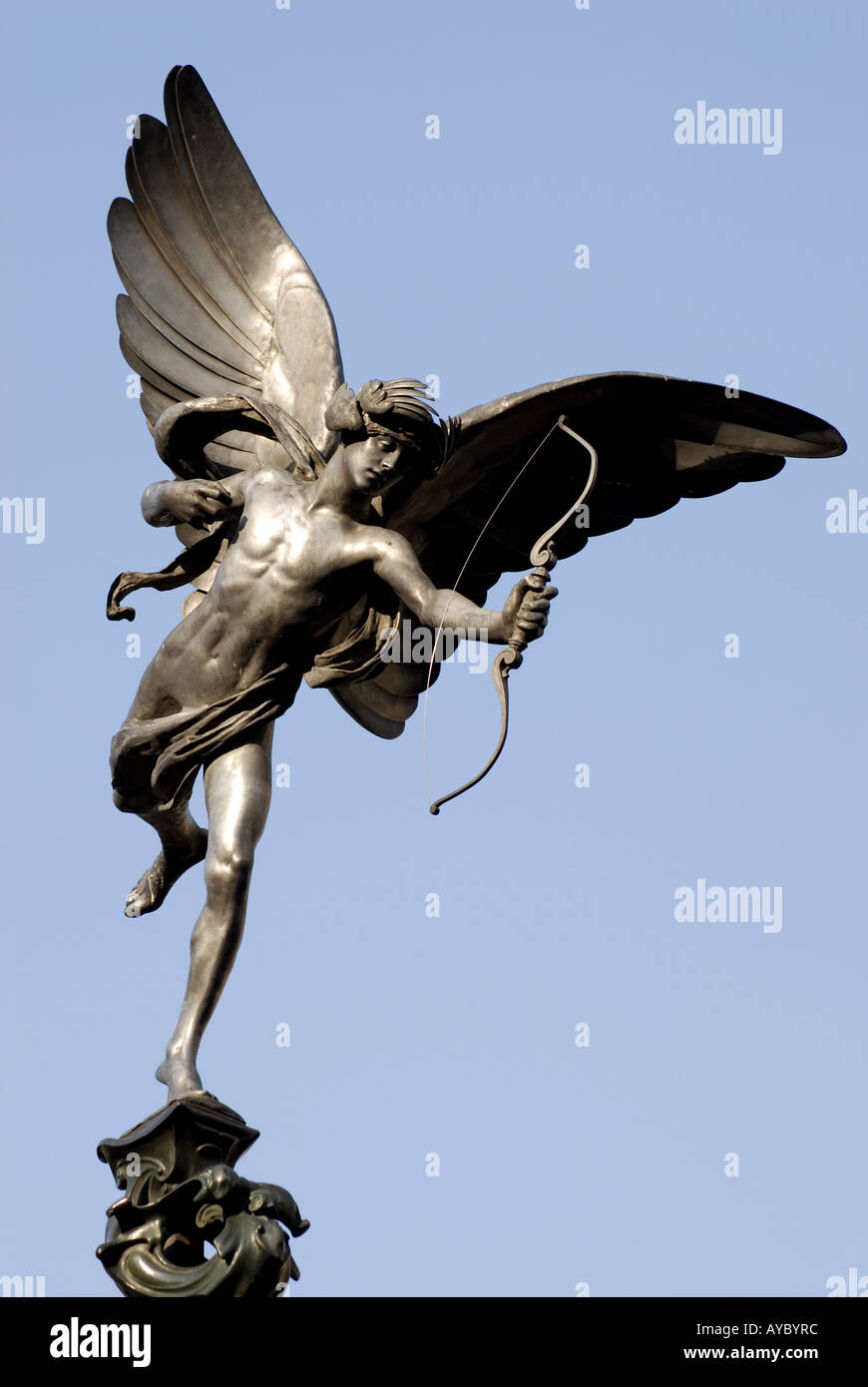 Eros statue in Piccadilly Circus London Stock Photo - Alamy