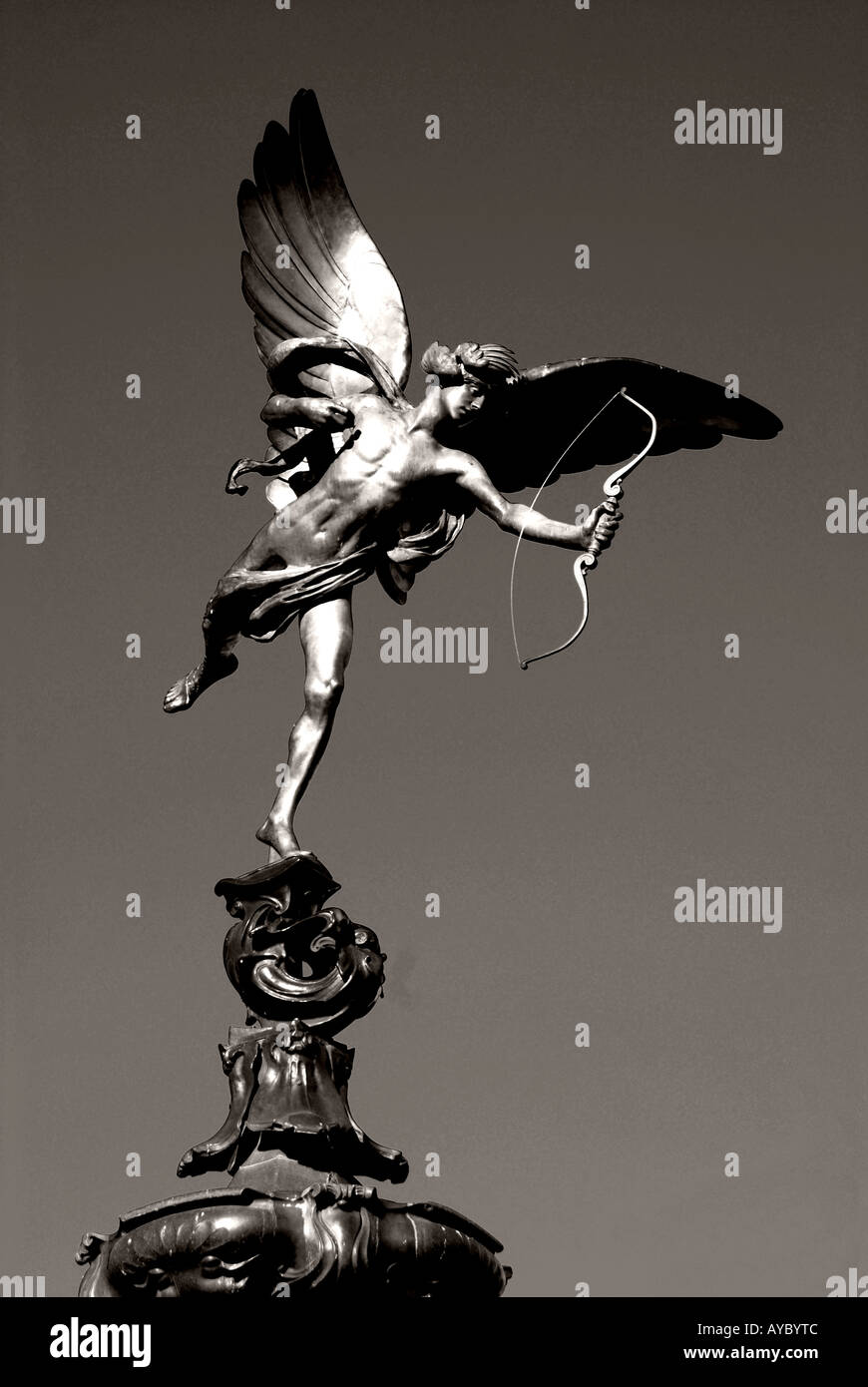 Eros statue in Piccadilly Circus London image Stock Photo - Alamy