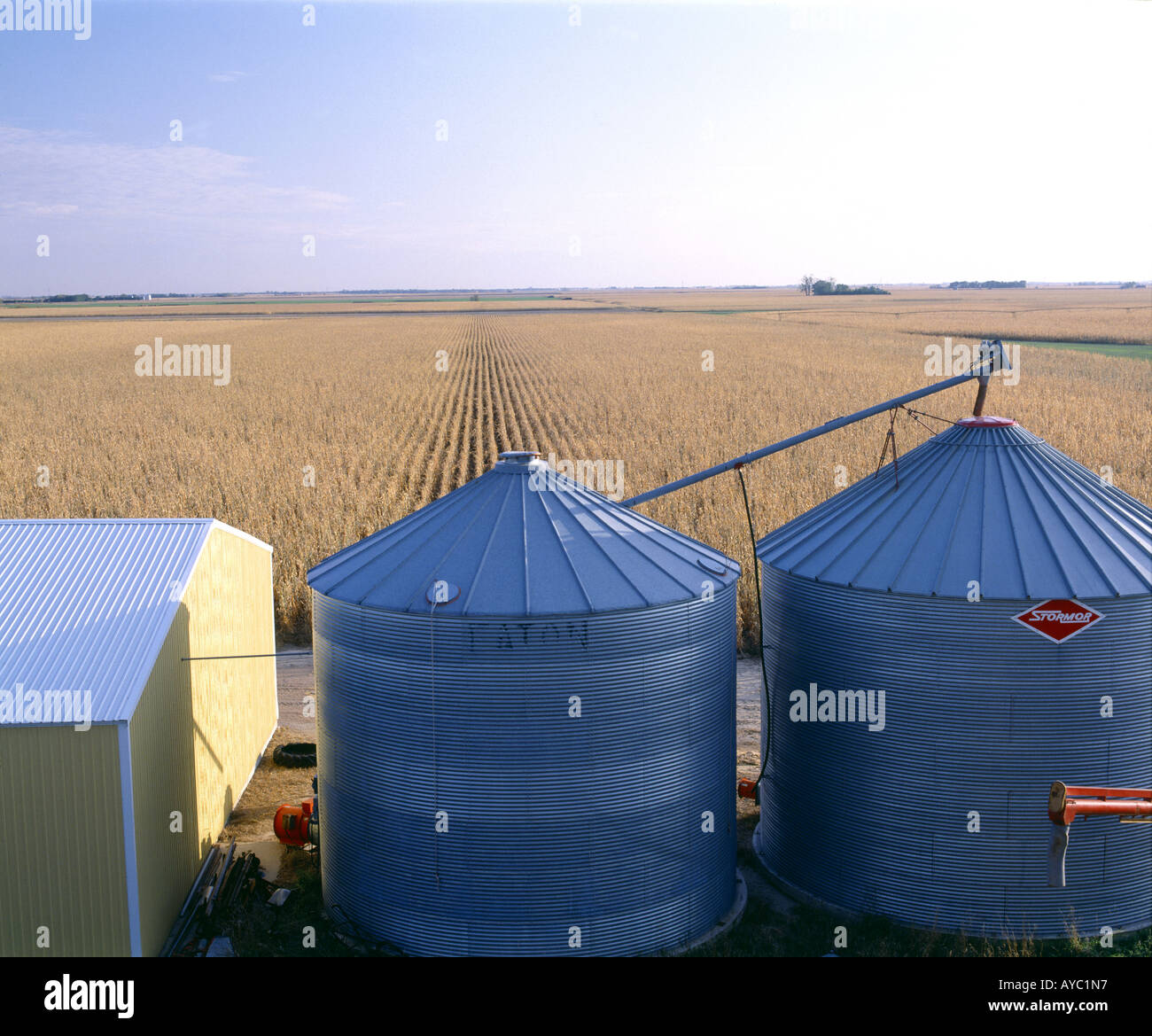 Nebraska grain storage hi-res stock photography and images - Alamy