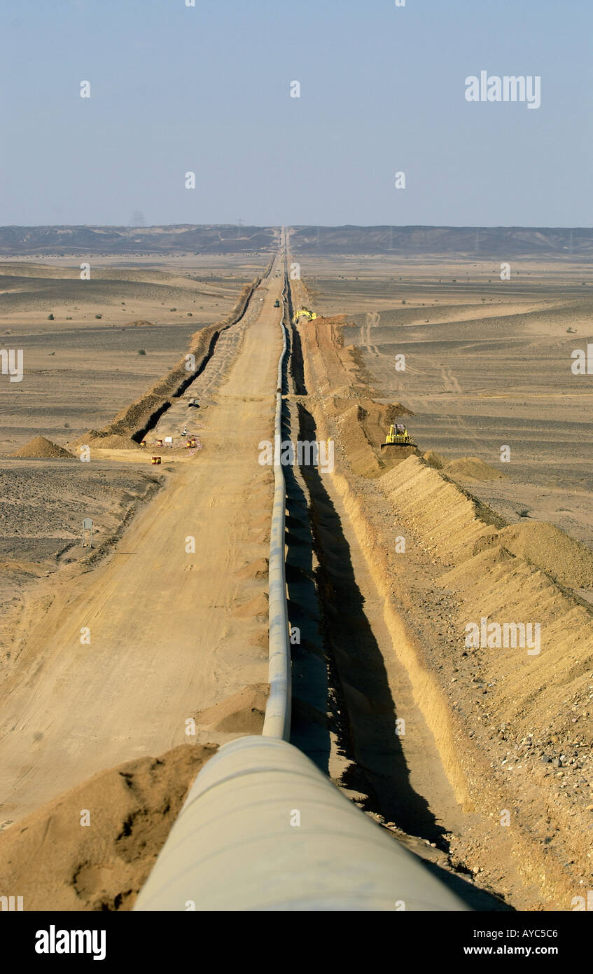 Gas Pipeline Construction African Desert Stock Photo - Alamy
