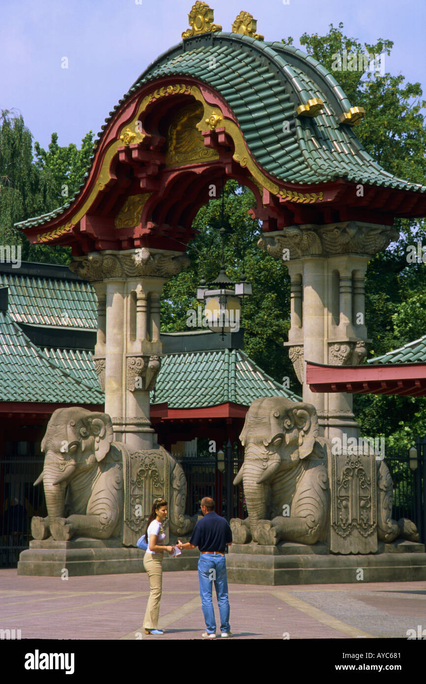 Berlin zoological gardens hi-res stock photography and images - Alamy