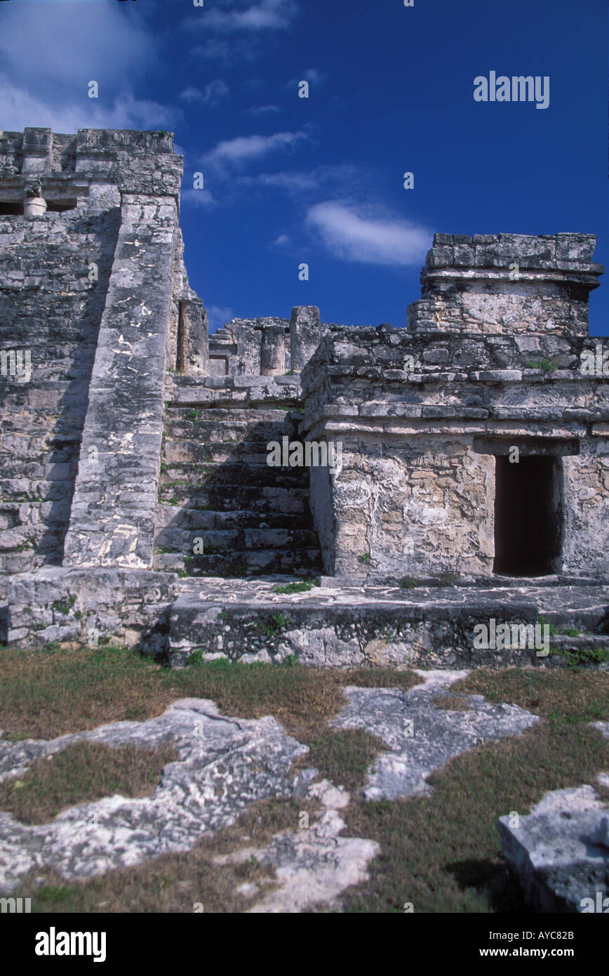 mayan ruin in mexico Stock Photo - Alamy