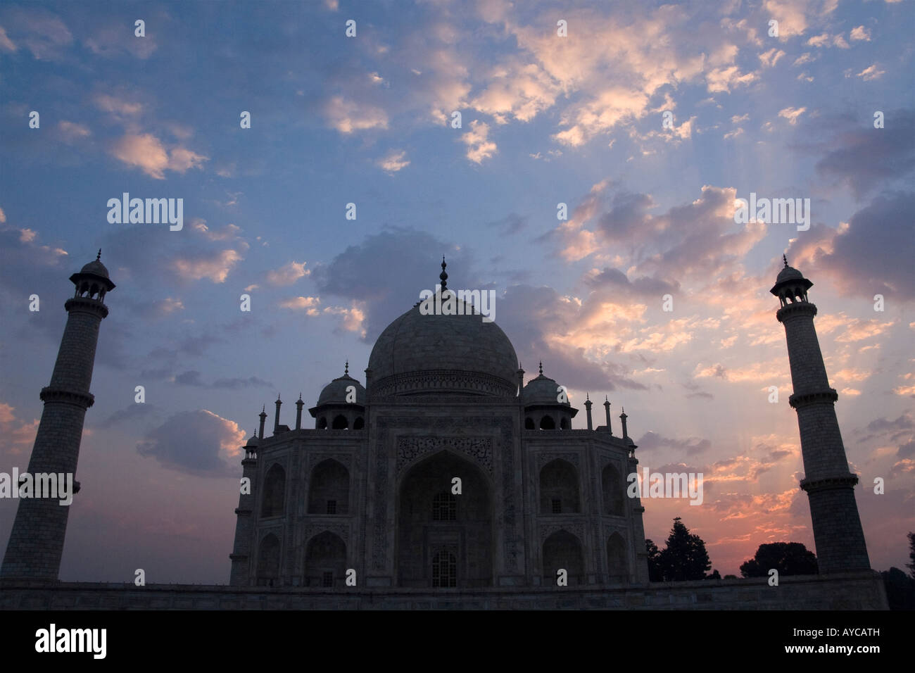 Taj Mahal at sun rise Stock Photo - Alamy