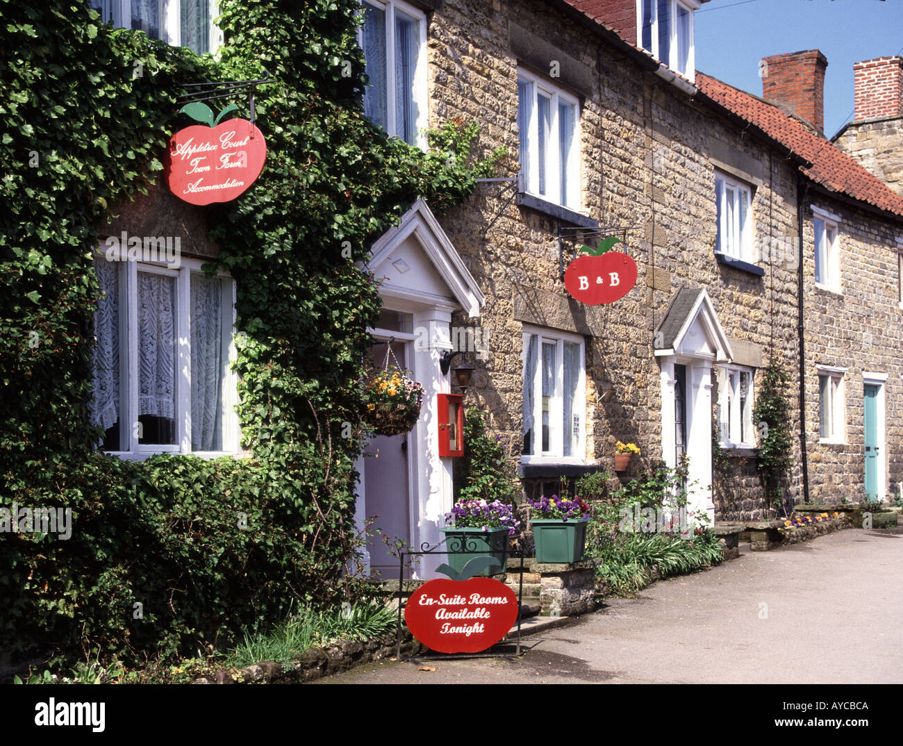 Moorside house hi-res stock photography and images - Alamy