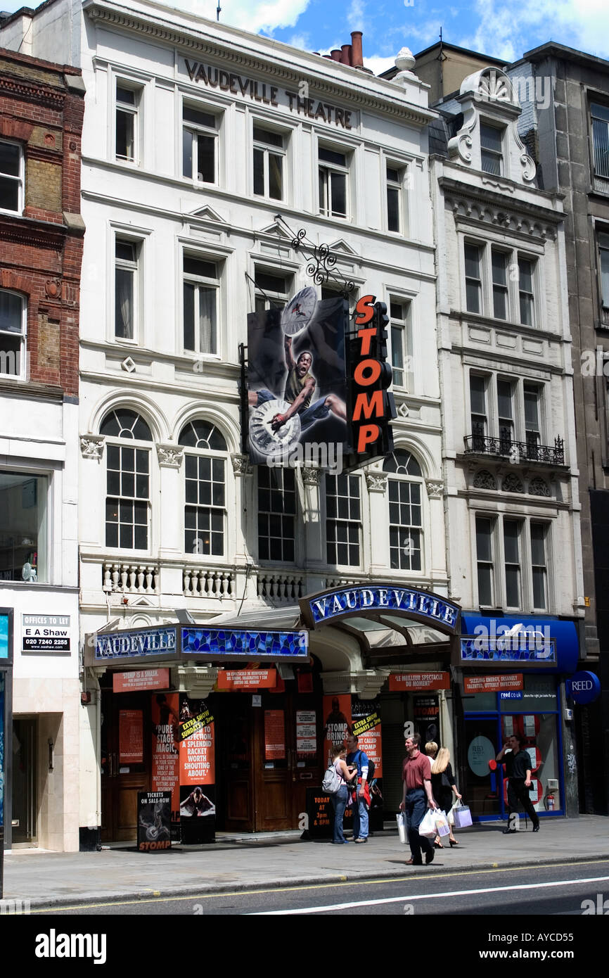 Stomp Show Vaudeville Theatre Strand London England UK Stock Photo - Alamy