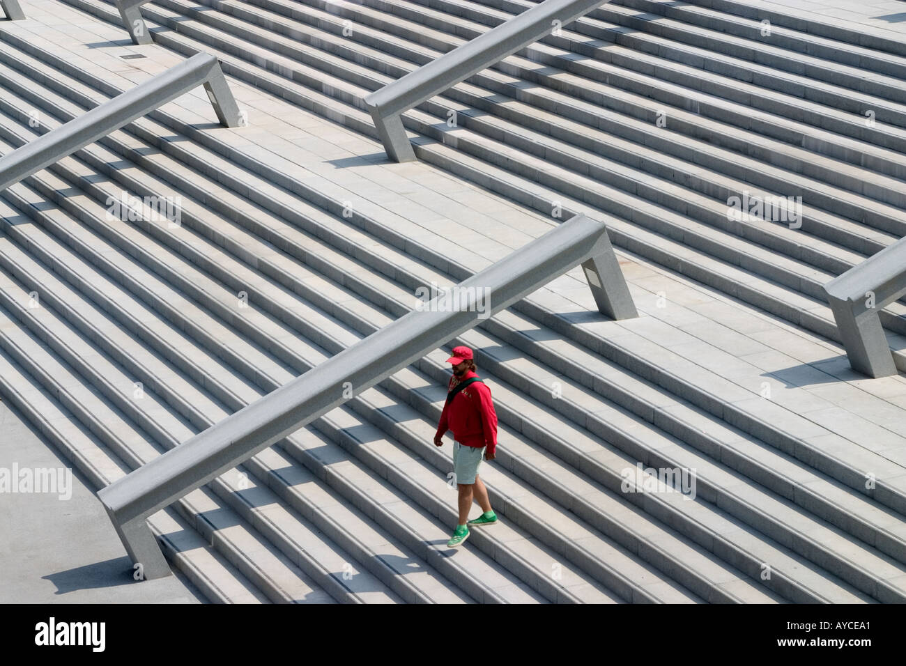 Concrete step barrier hi-res stock photography and images - Alamy
