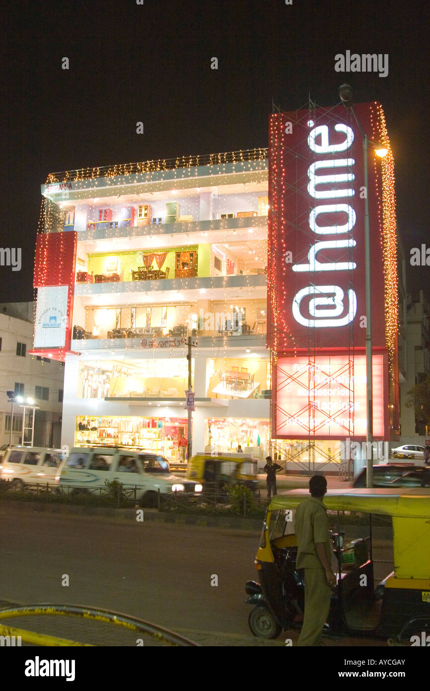 Exterior of a modern Indian shopping mall and shopping centre Stock ...