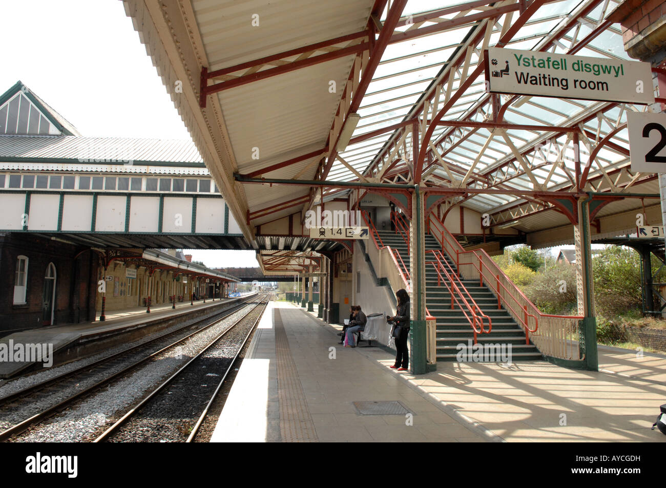 Wrexham general station hi-res stock photography and images - Alamy