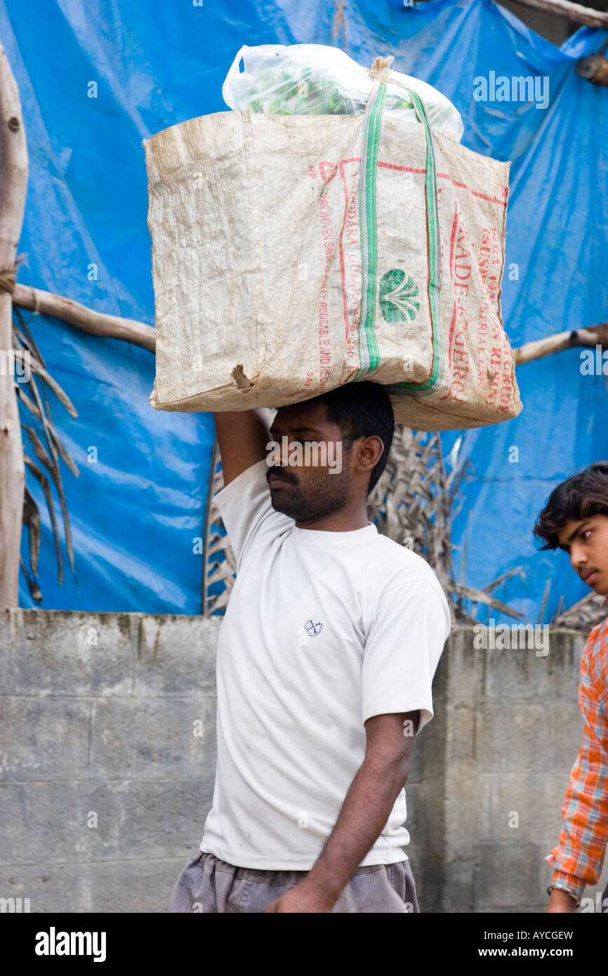 Load on top of head hi-res stock photography and images - Alamy