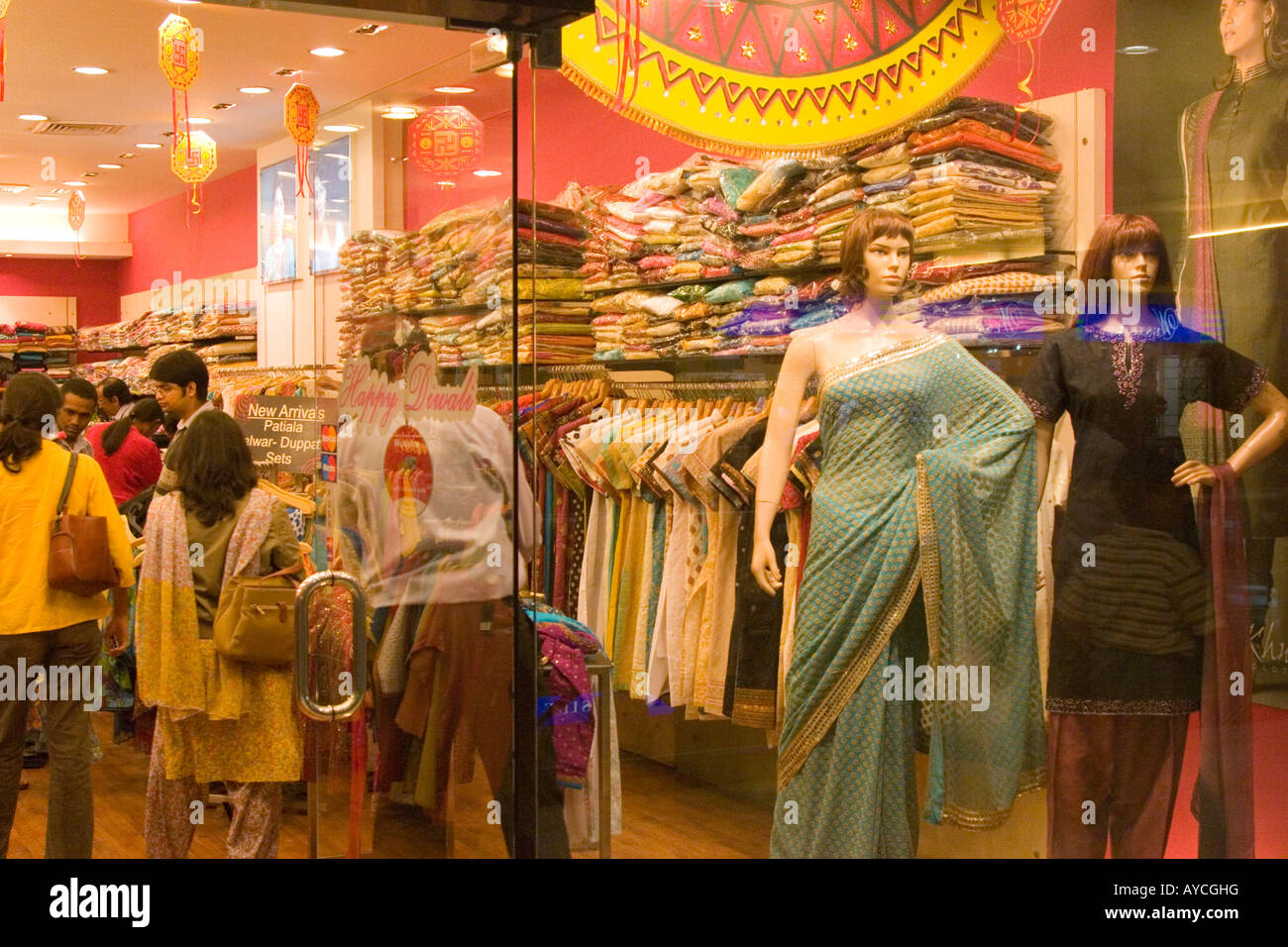 Sari sari store hi-res stock photography and images - Alamy