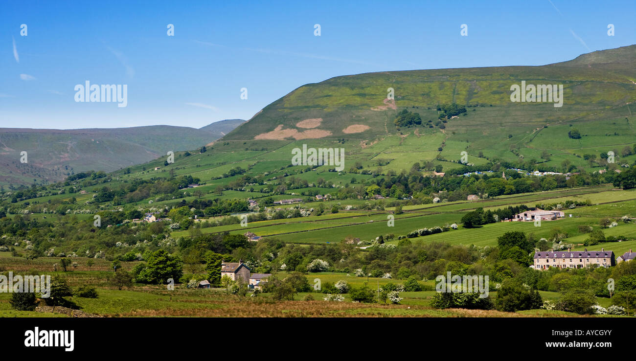 "The Vale Of Edale" A View Looking Towards The "Kinder Scout" Mountain ...