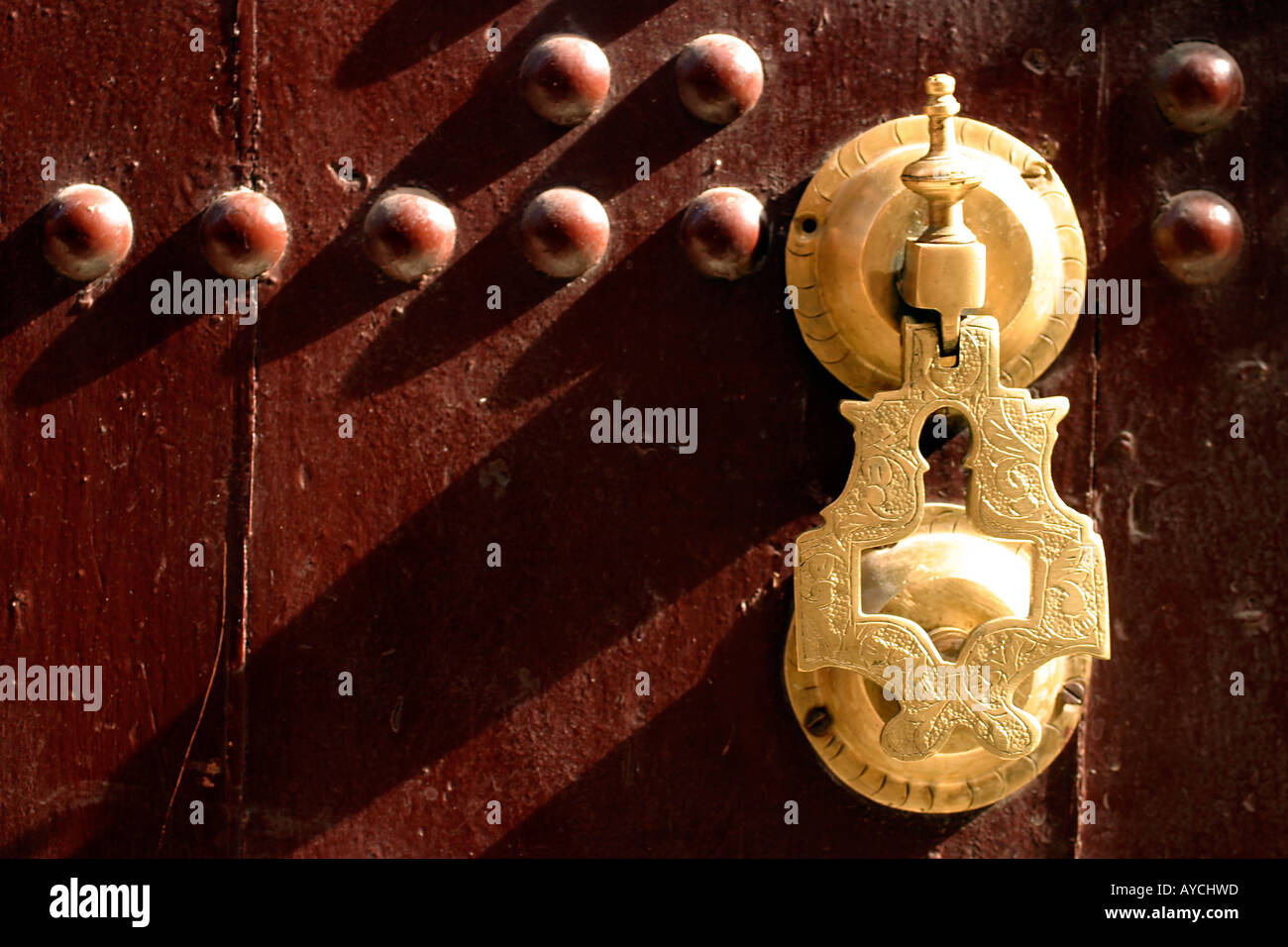 Moroccan door latch hi-res stock photography and images - Alamy