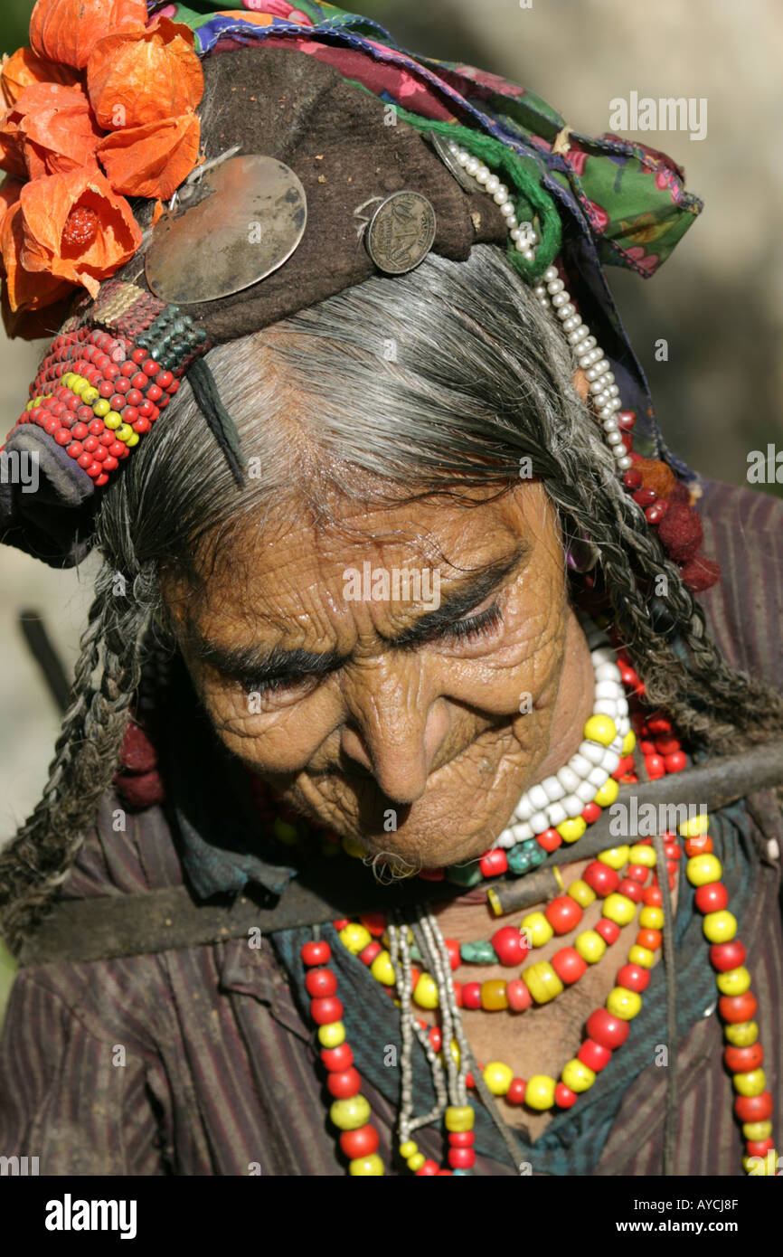 The traditional headgear of the Dardi. The Dard tribesmen are one of ...
