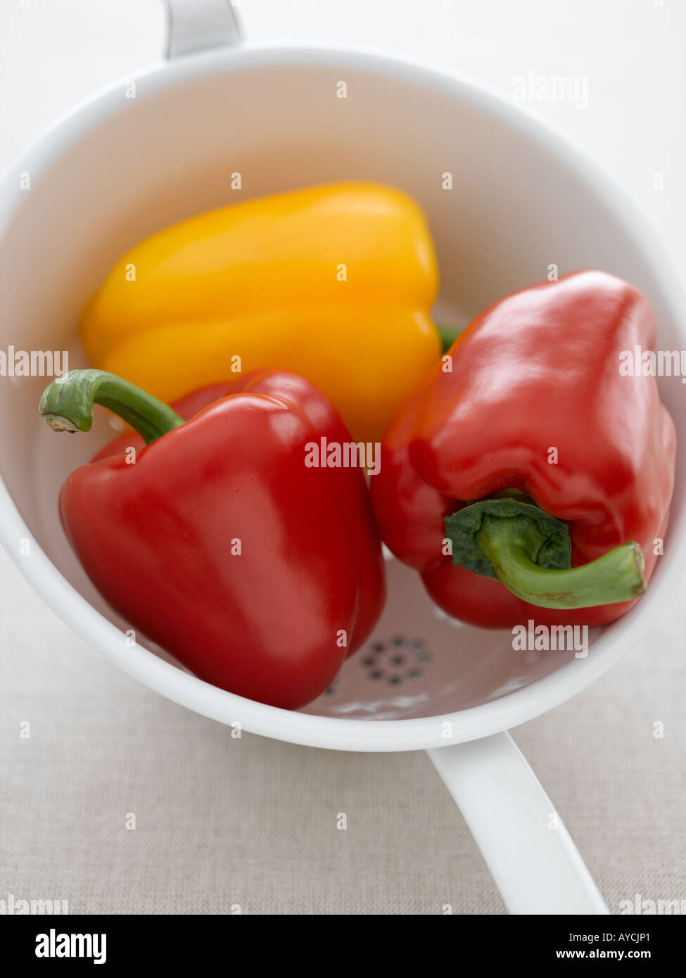 Red bell end peppers hi-res stock photography and images - Alamy