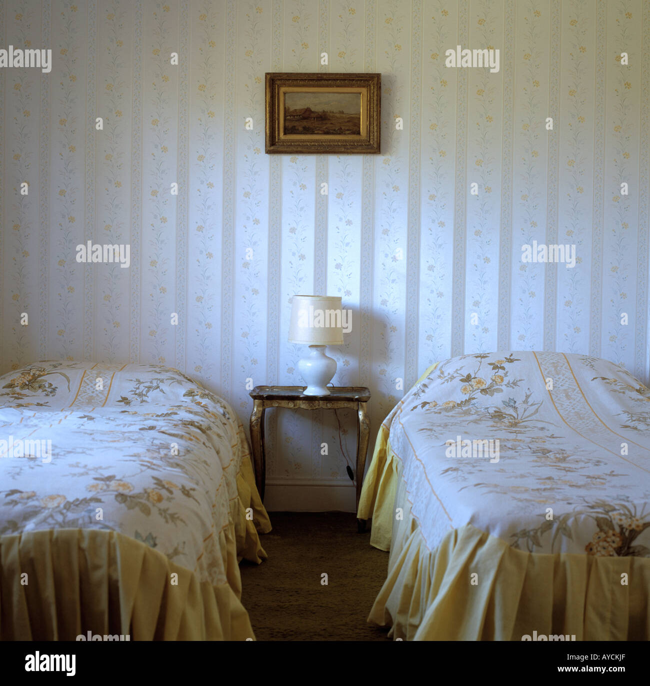Twin beds in the spare room of my grandmothers house Stock Photo - Alamy