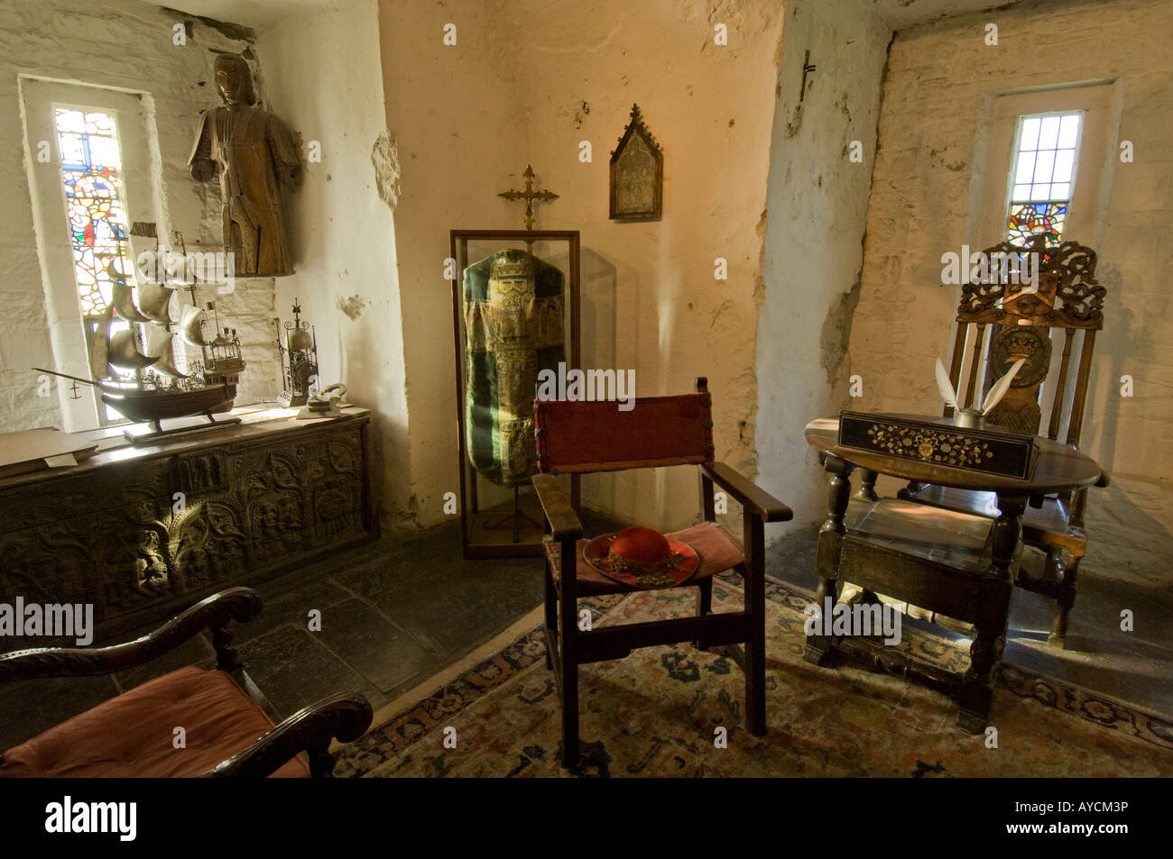 Robing room at Bunratty Castle County Clare Ireland Stock Photo - Alamy