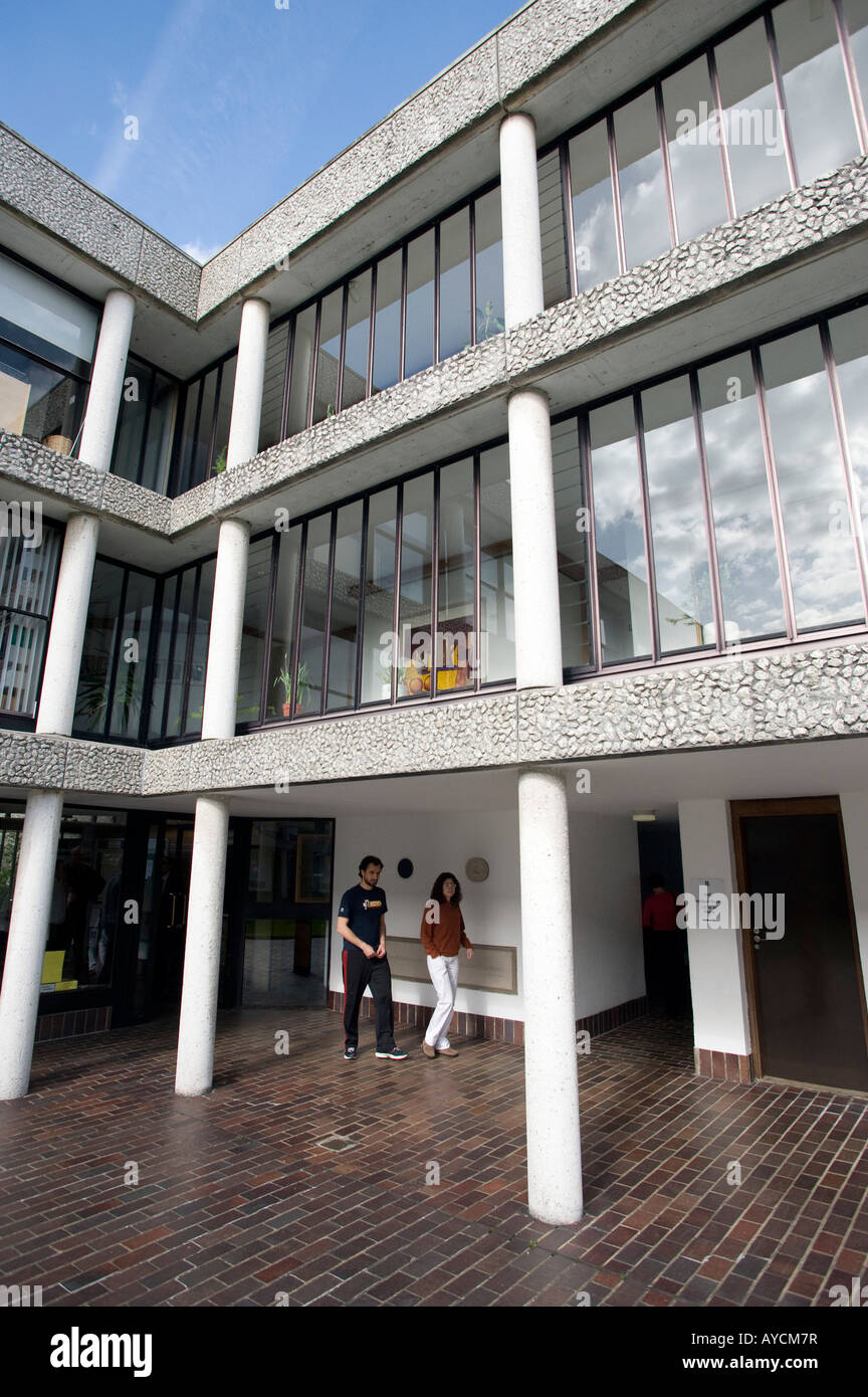 Wolfson college oxford hi-res stock photography and images - Alamy