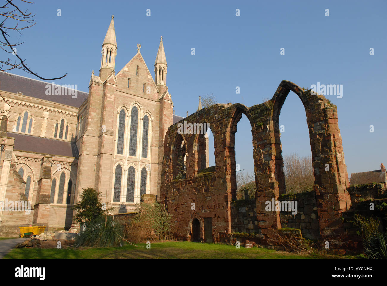 Worcester cathedral hi-res stock photography and images - Alamy