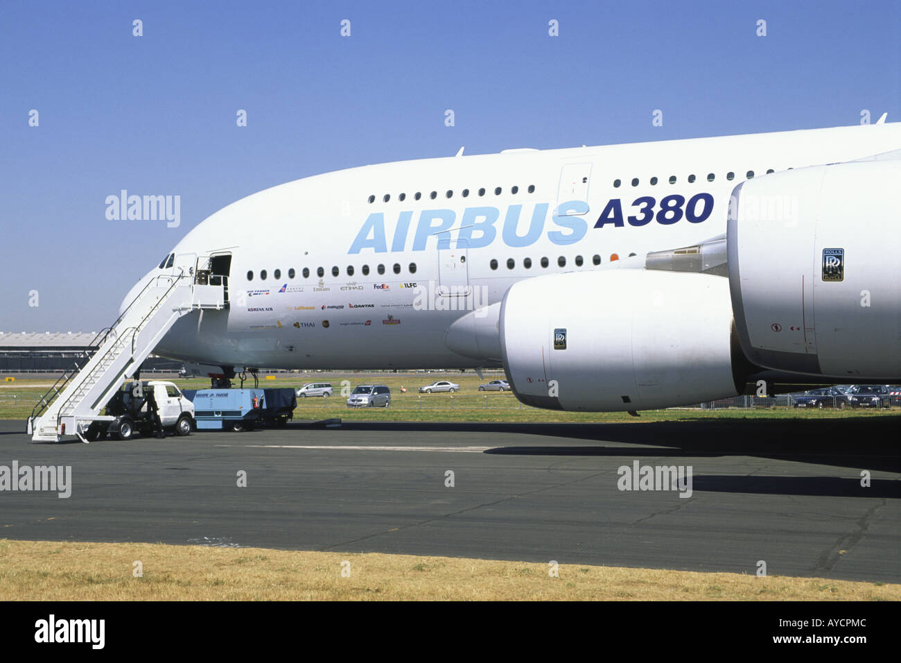 Worlds largest civil aircraft airbus hi-res stock photography and ...