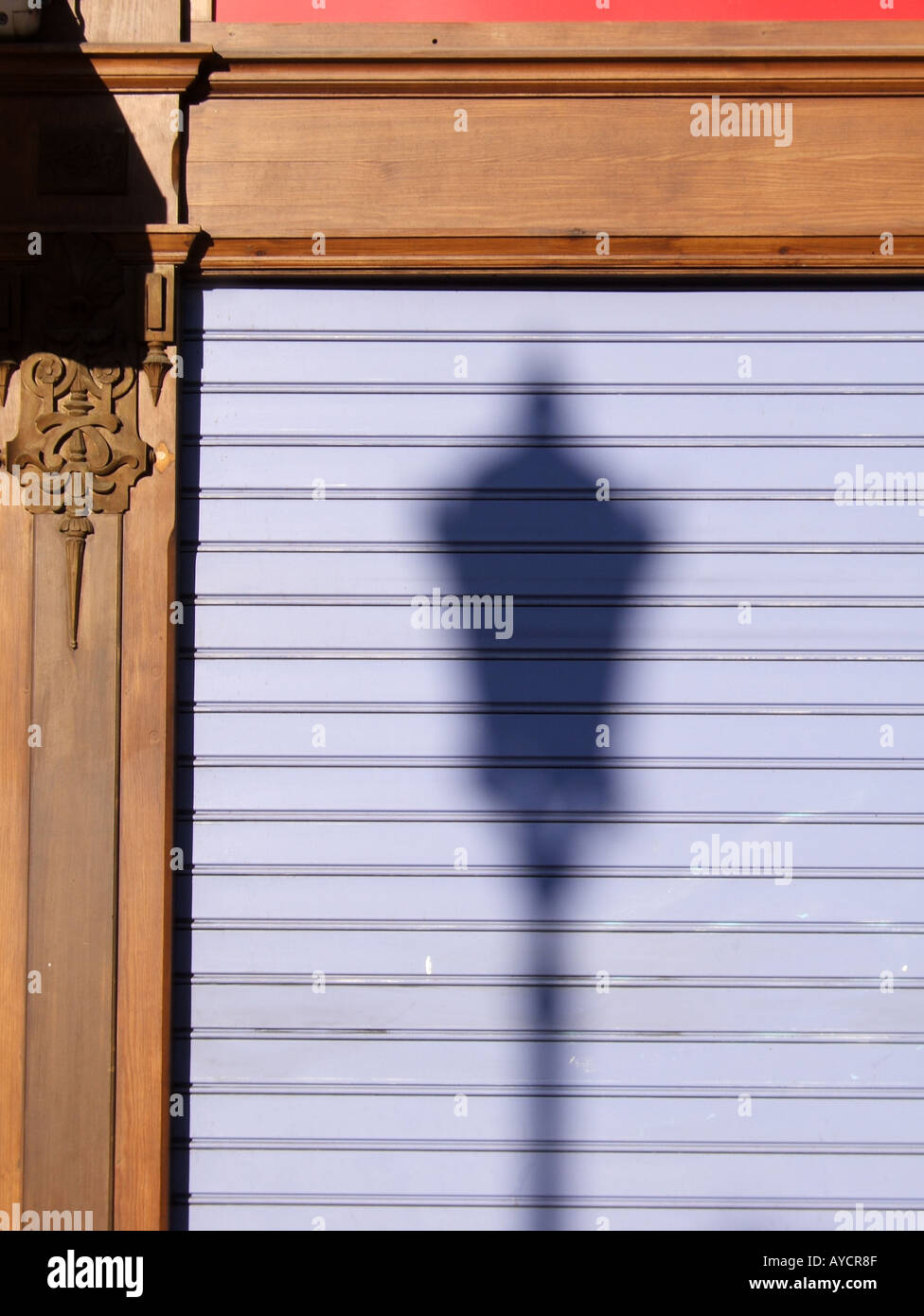 lamp post shadow Stock Photo - Alamy