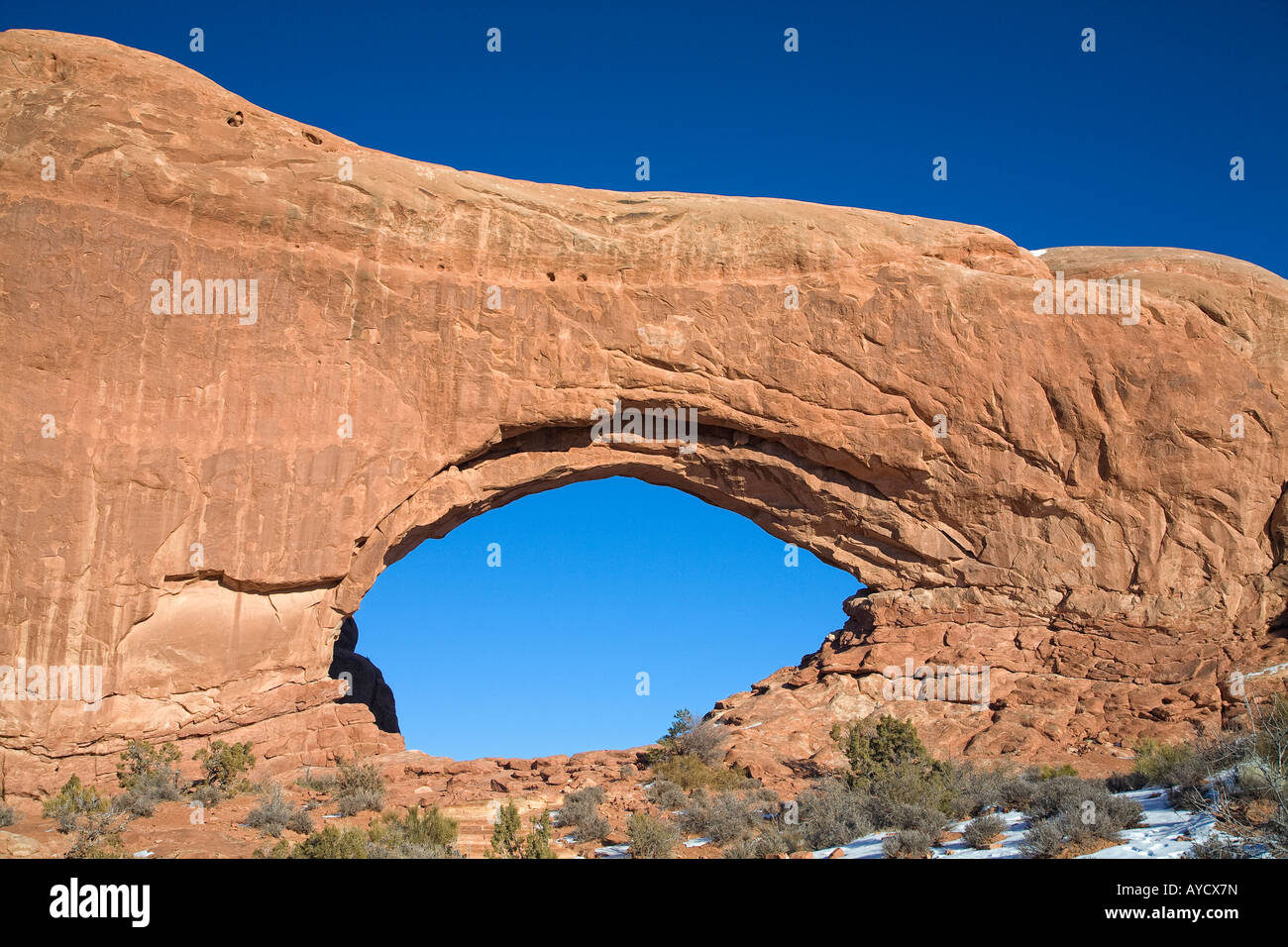Point arch window hi-res stock photography and images - Alamy