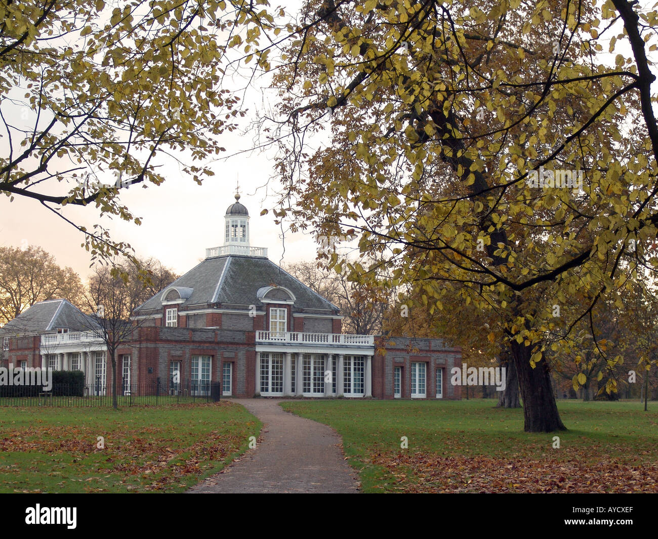 The serpentine gallery hyde park london england Stock Photo - Alamy