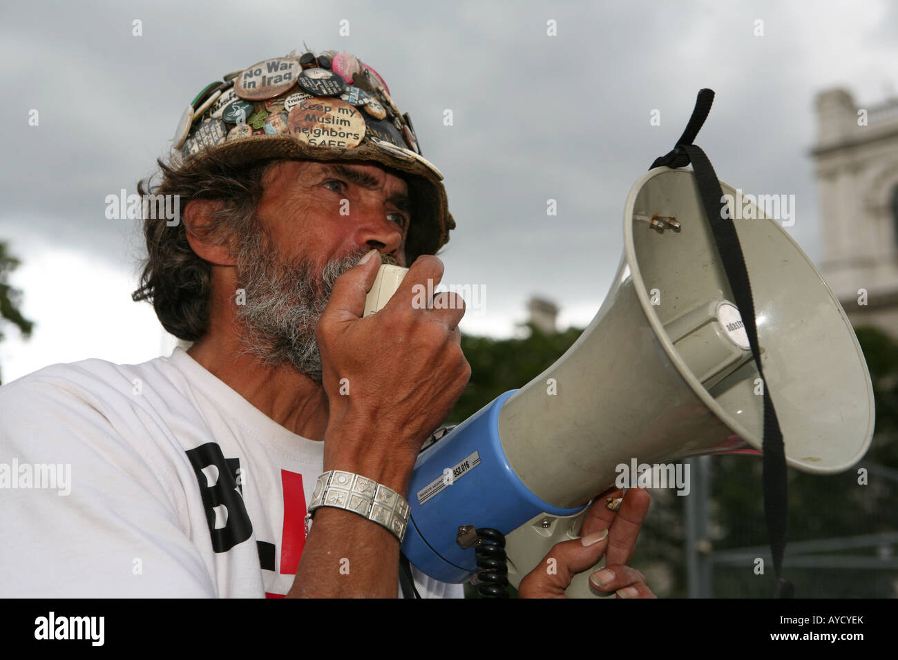 Antiwar protestor Brian Haw speaking through a megaphone outside ...