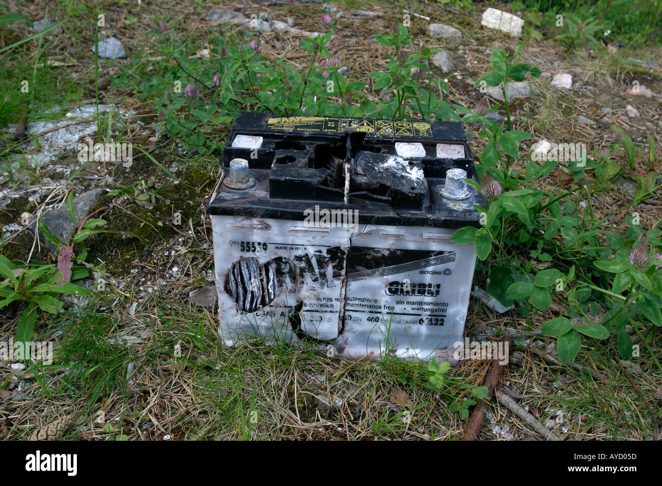 Car battery hi-res stock photography and images - Alamy