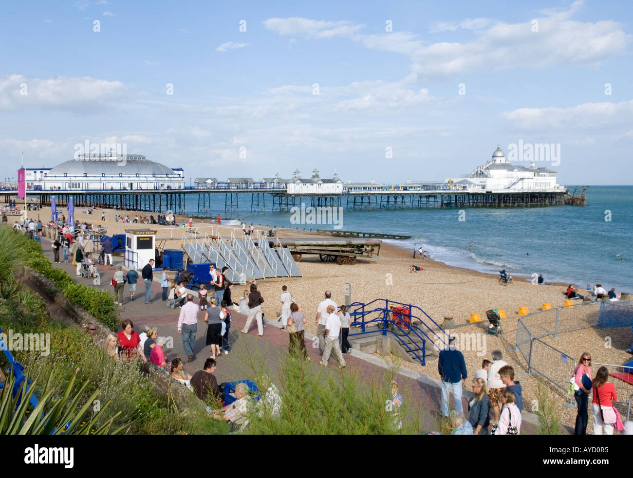 Showing the victorian pier hi-res stock photography and images - Alamy