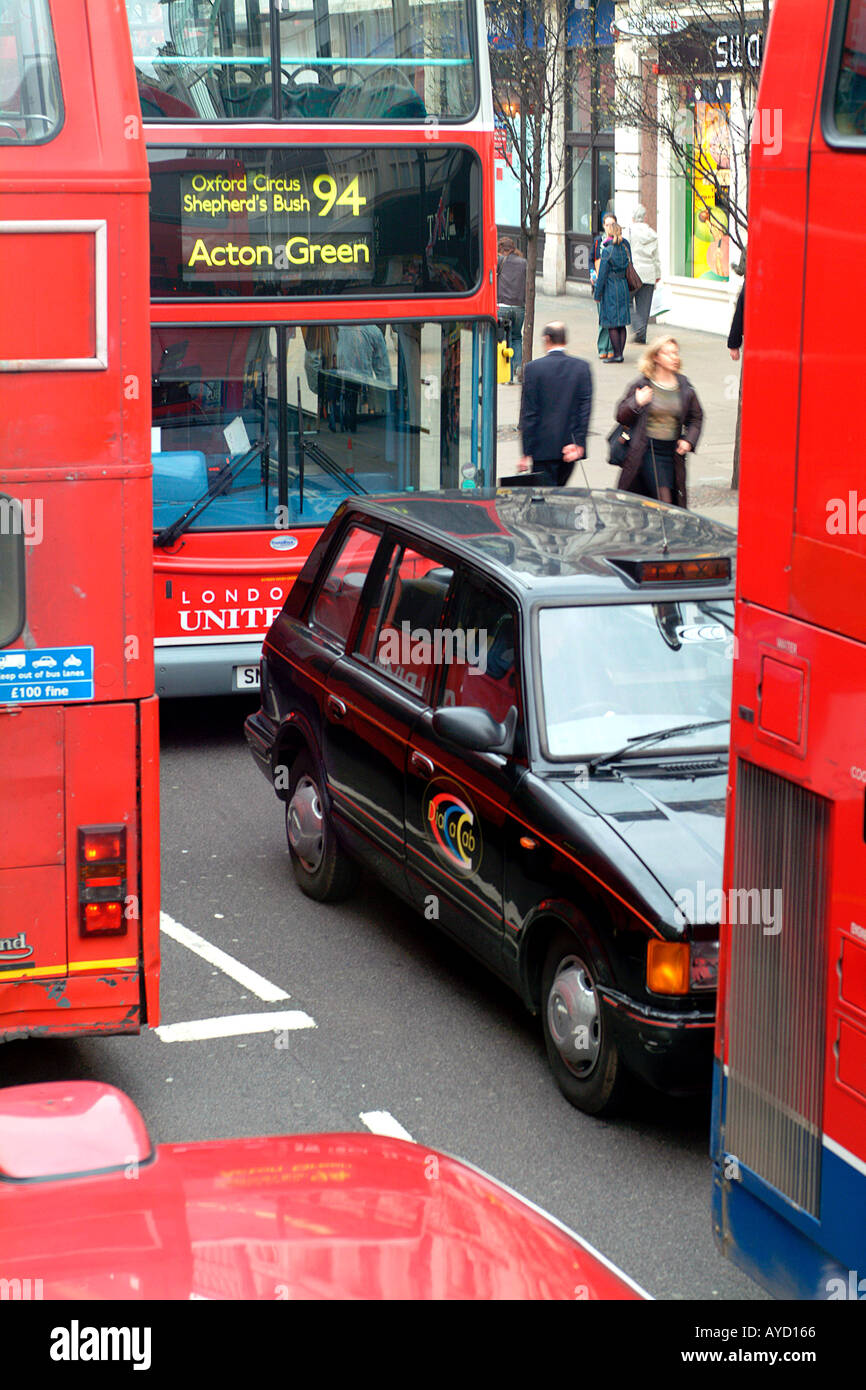 Black cab in London Stock Photo - Alamy