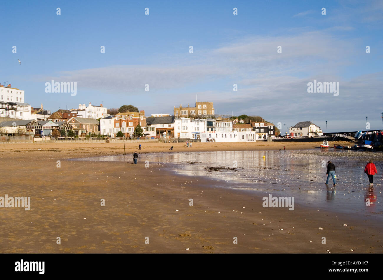 Broadstairs Pier High Resolution Stock Photography and Images - Alamy