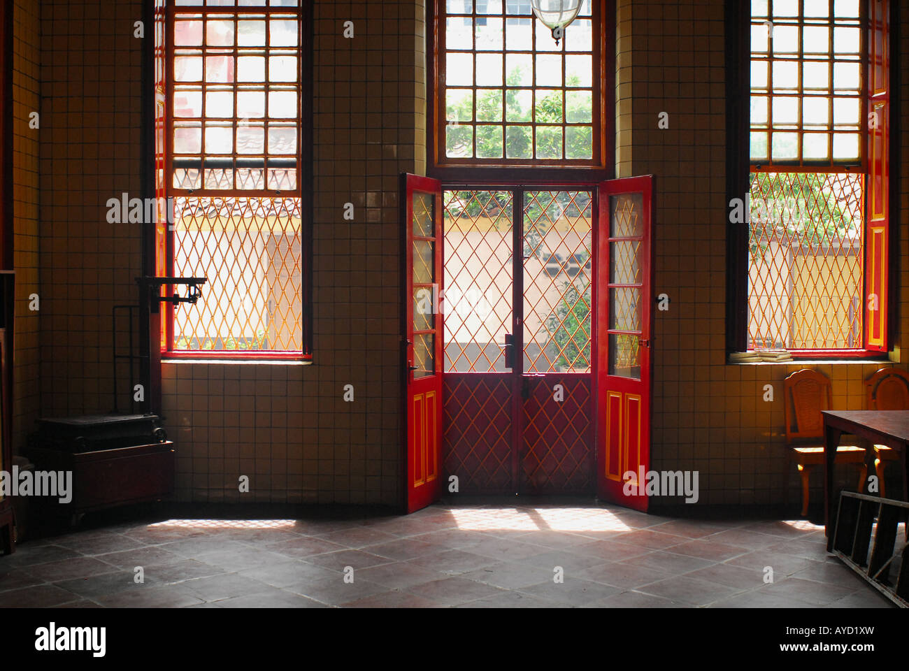 A door and windows in the interior of buddhist temple Stock Photo - Alamy