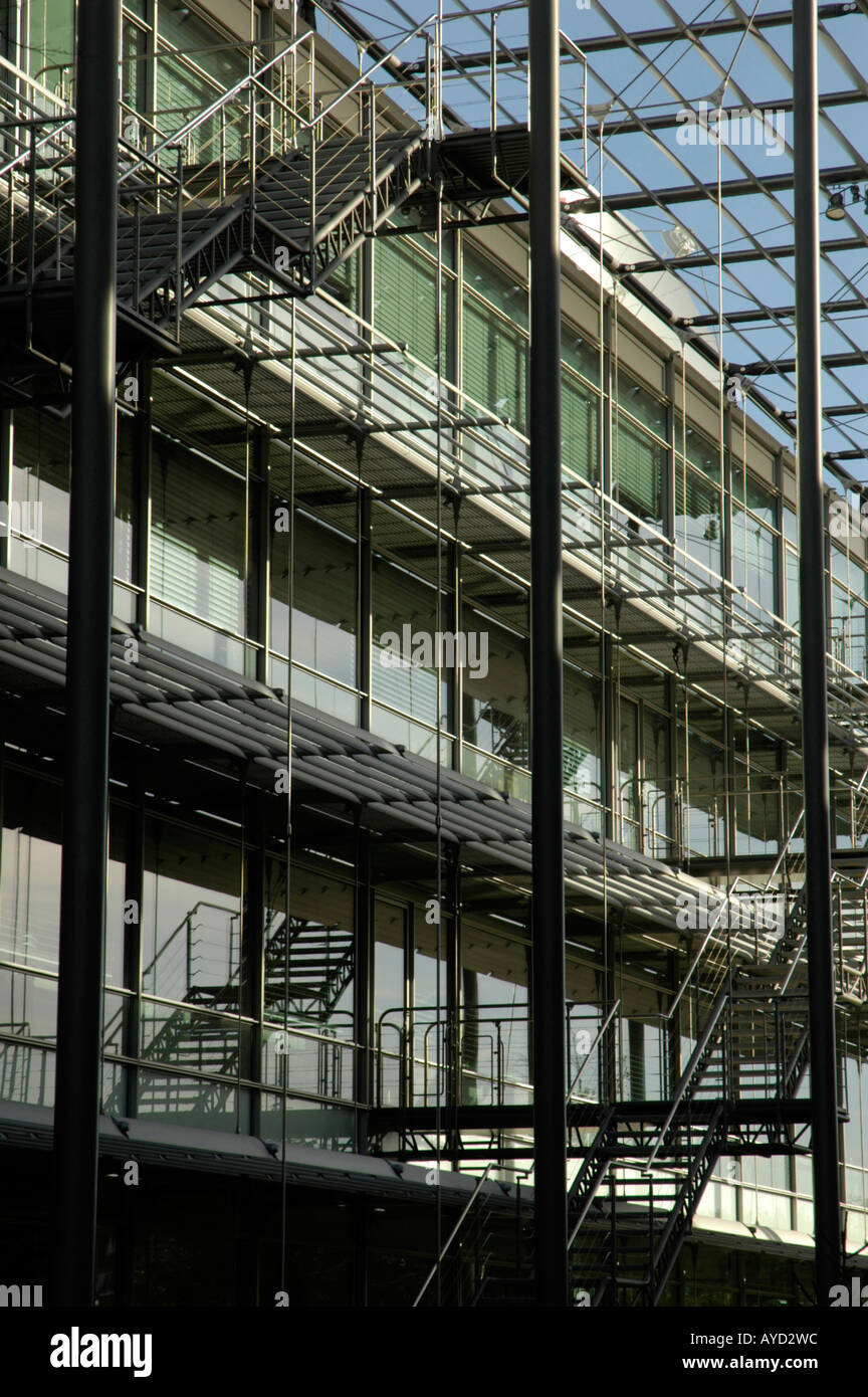 Chiswick park office development in hi-res stock photography and images ...
