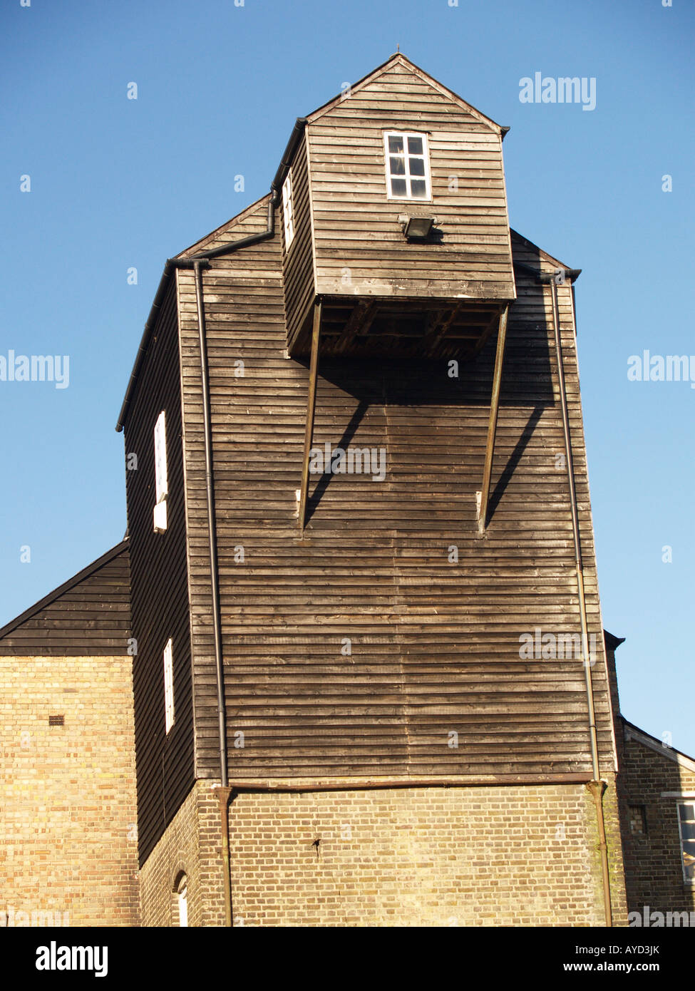 converted wooden warehouse wharf quay lookout BATTLESBRIDGE essex Stock ...
