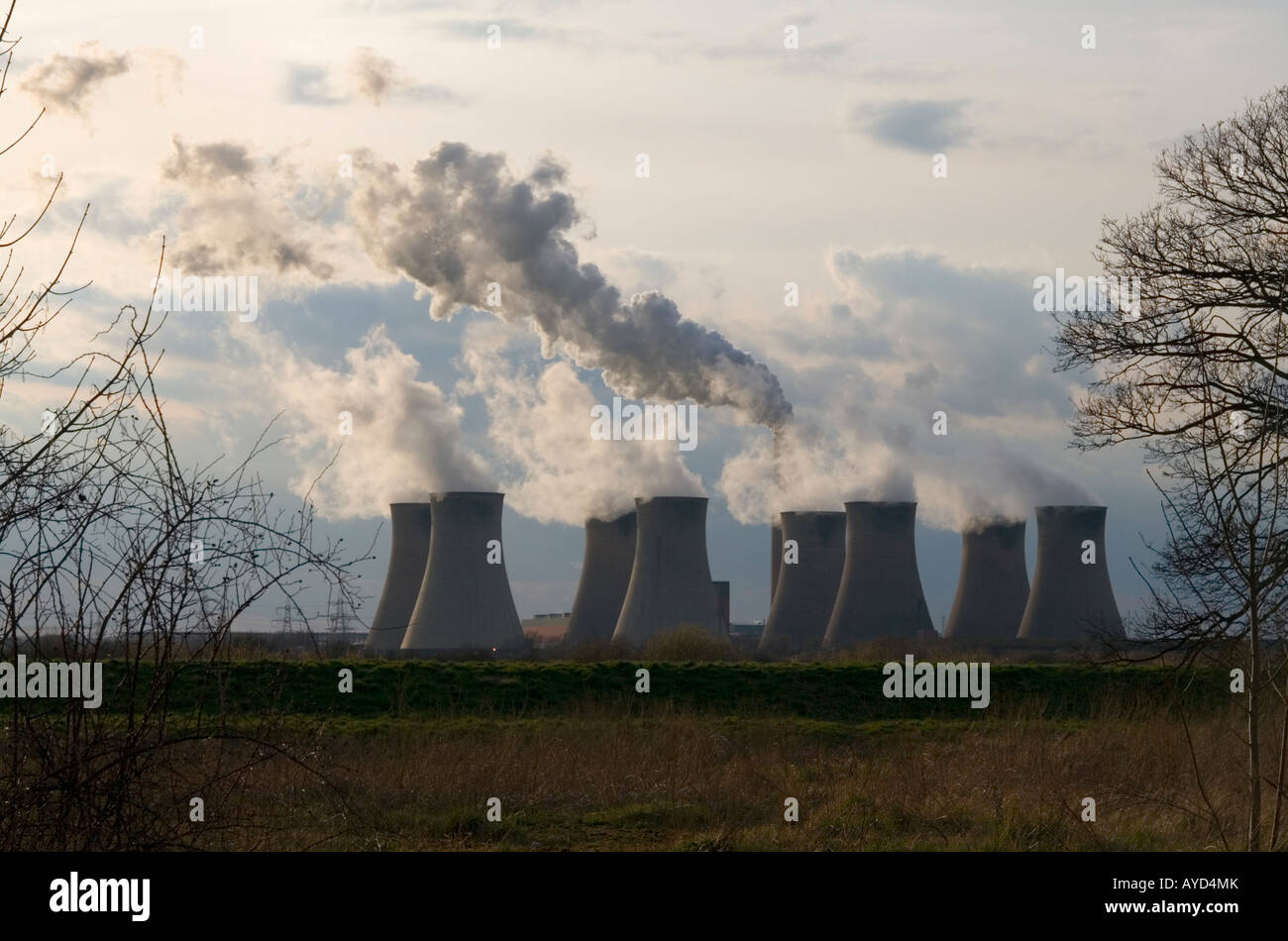 Cottam Power Station Cottam is a 2000MW coal-fired power station with a ...