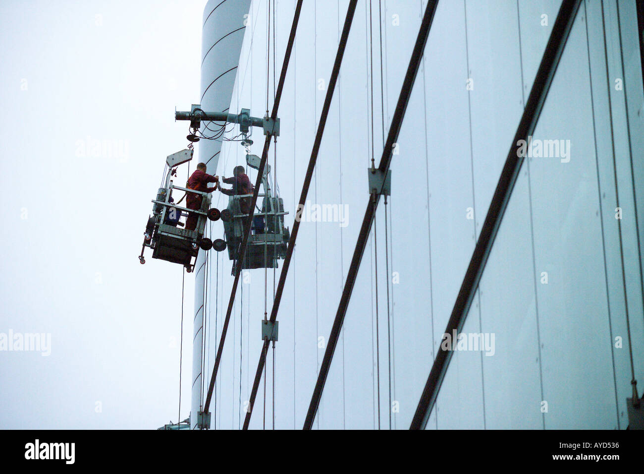 Window cleaning on skyscraper Stock Photo - Alamy