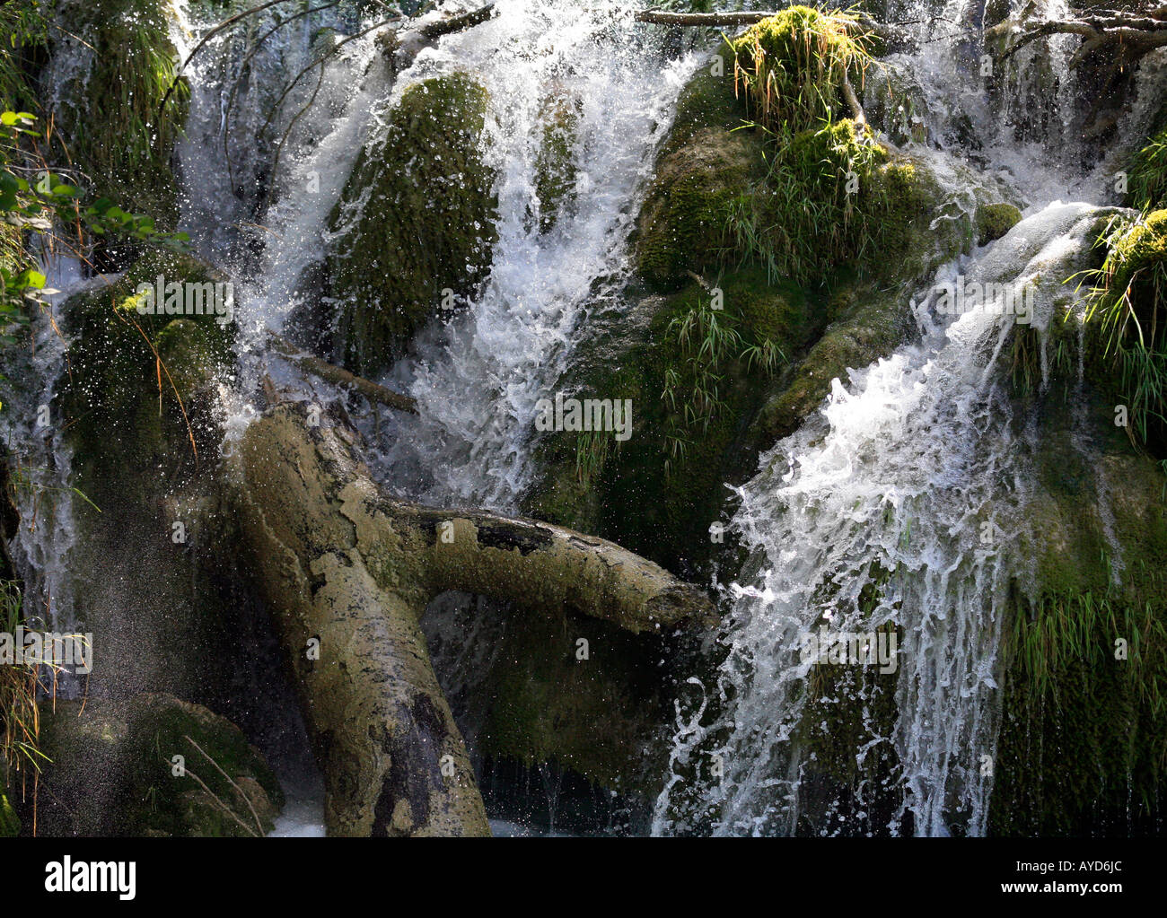 Small waterfall national park hi-res stock photography and images - Alamy