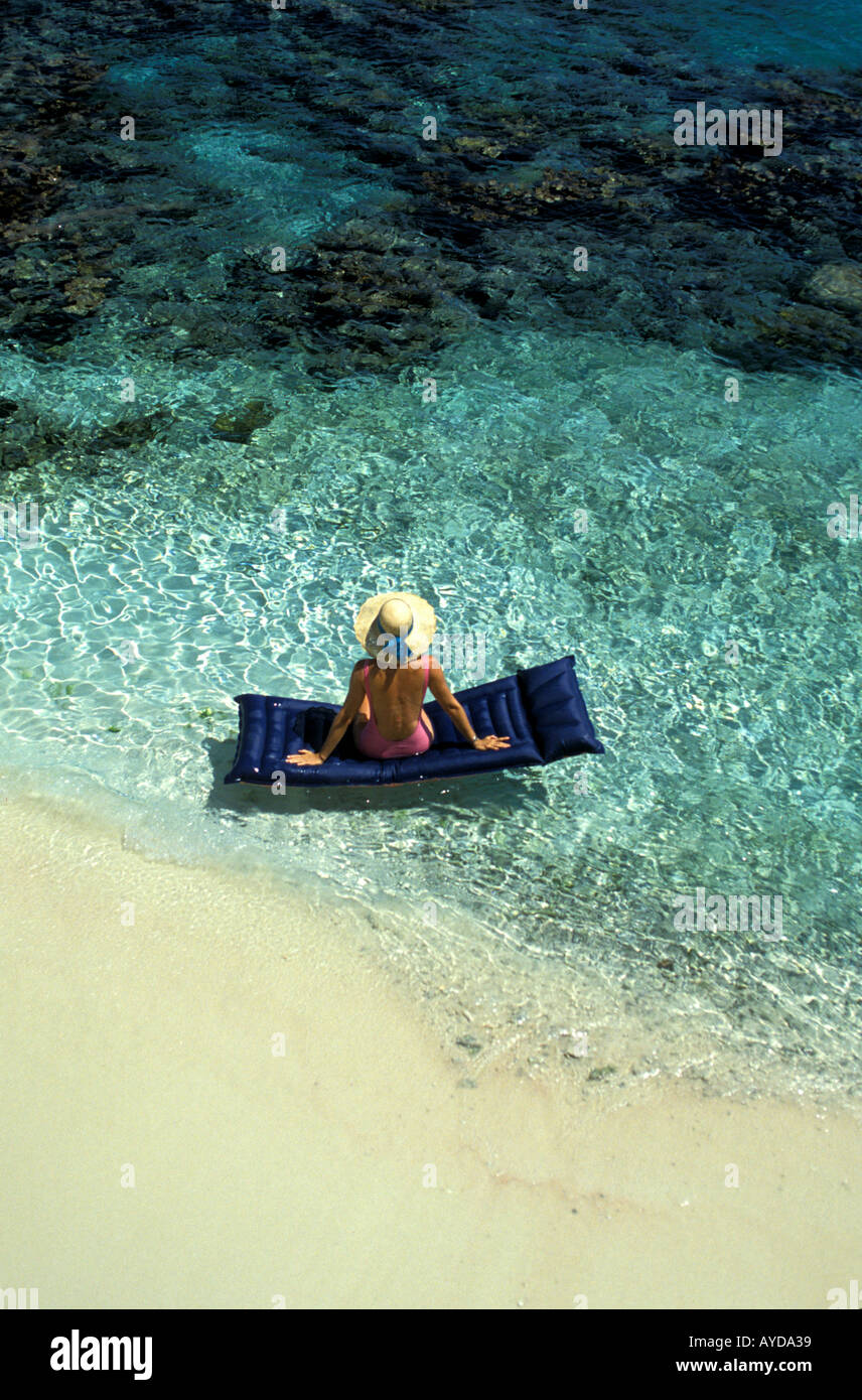 Escape raft hi-res stock photography and images - Alamy