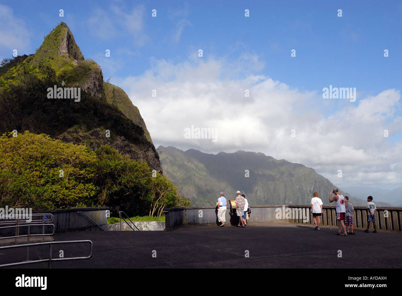 Nuuanu pali historic cliff hi-res stock photography and images - Alamy