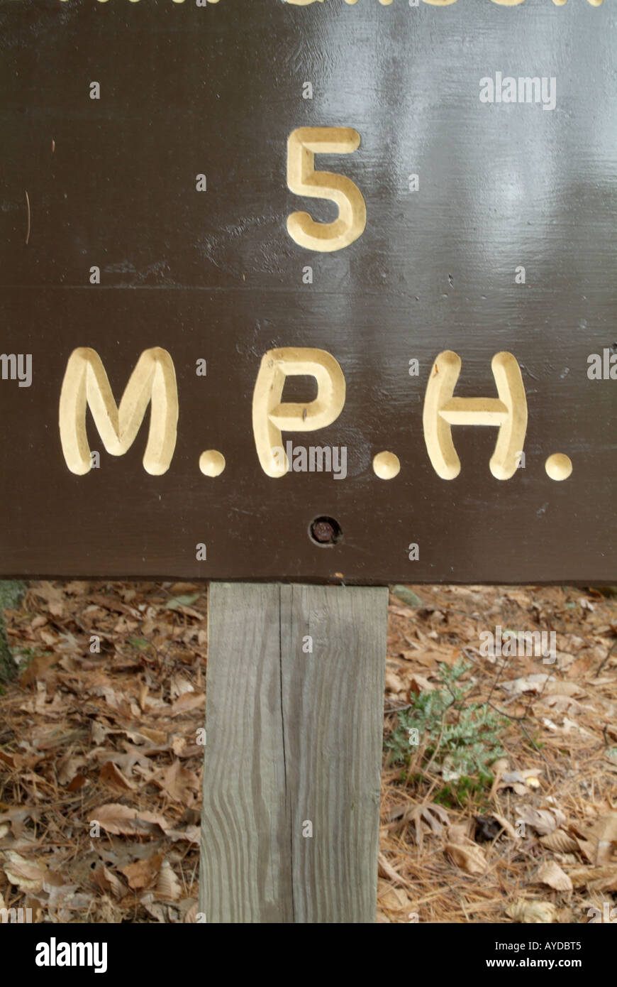 5 Miles Per Hour Sign Stock Photo - Alamy