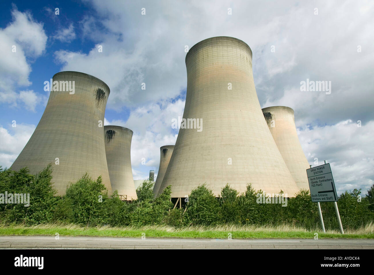 Drax power plant selby hi-res stock photography and images - Alamy