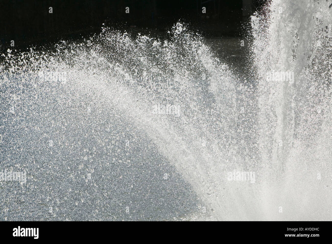 Hull fountain hi-res stock photography and images - Alamy