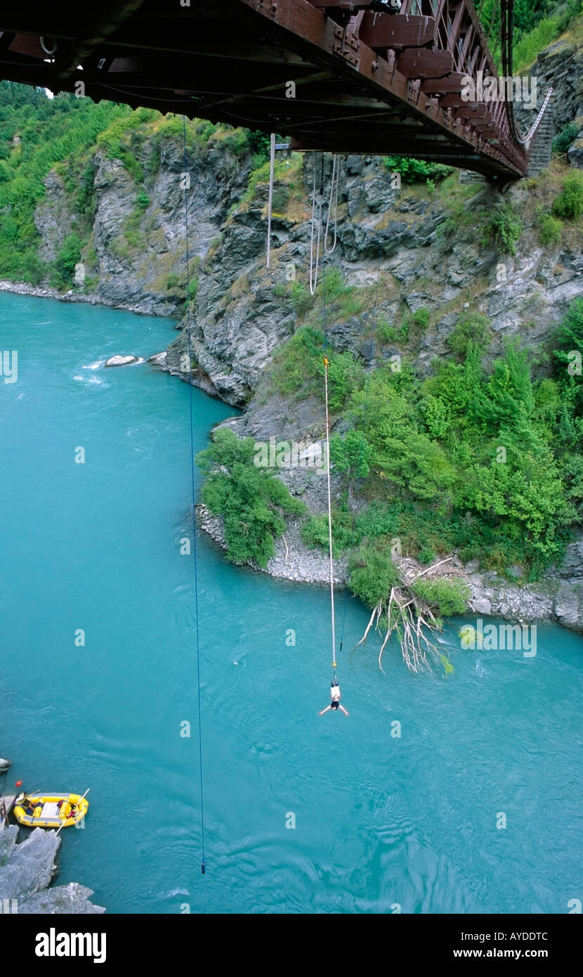 Original bungee jumping hi-res stock photography and images - Alamy
