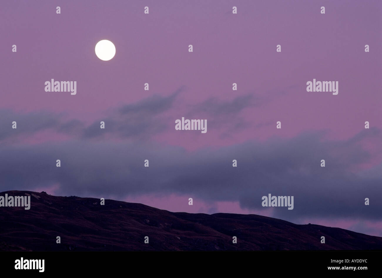 Full Moon Setting Pisa Range Otago South Island New Zealand Stock Photo ...