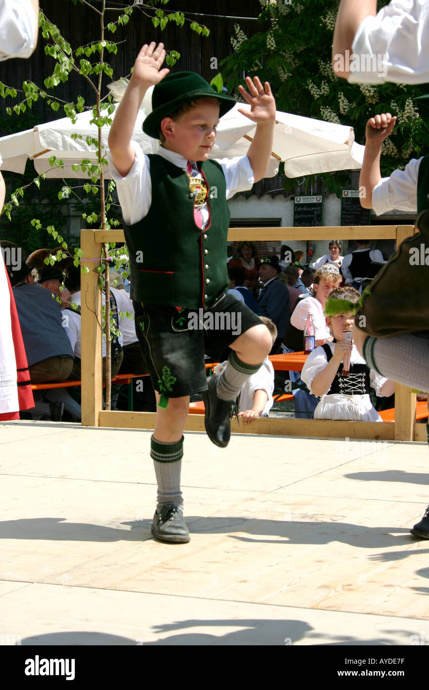 Traditional Bavarian Dance Stock Photos & Traditional Bavarian Dance ...