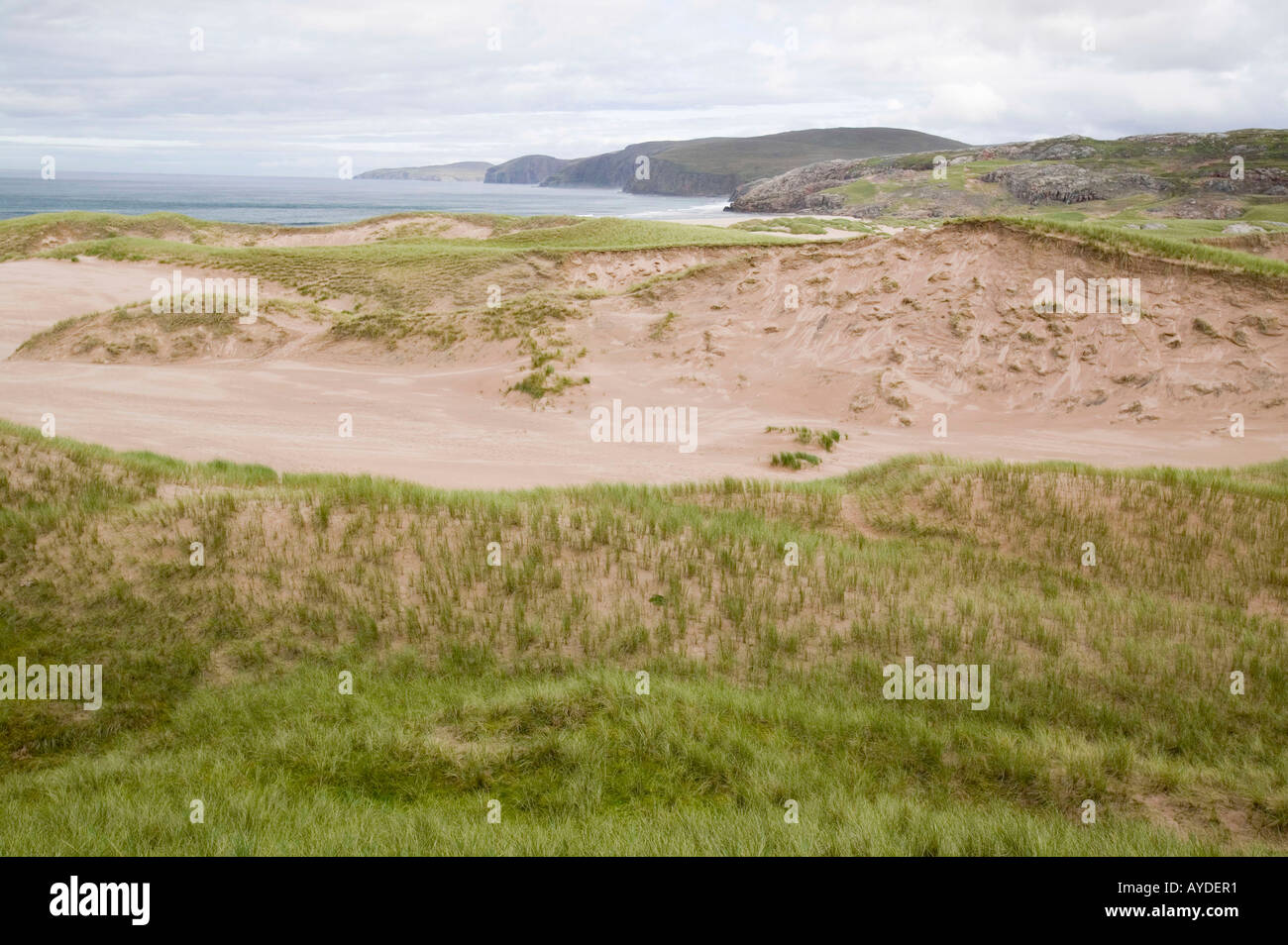 Sand dunes and Sandwood Bay, Sutherland, Scotland, UK Stock Photo - Alamy